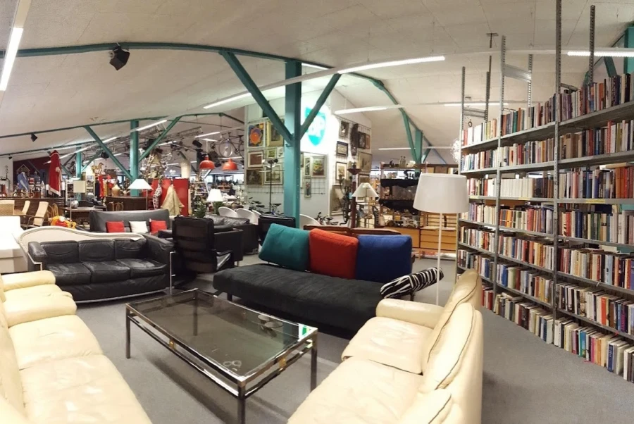 Arche Brockenhaus | Zürich - 8048 Zurich